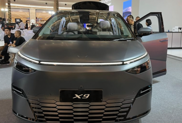 Alphard Minggir Dulu! Mobil Listrik XPeng X9 Resmi Meluncur di RI: Super Canggih, Seharga Rp1 ...